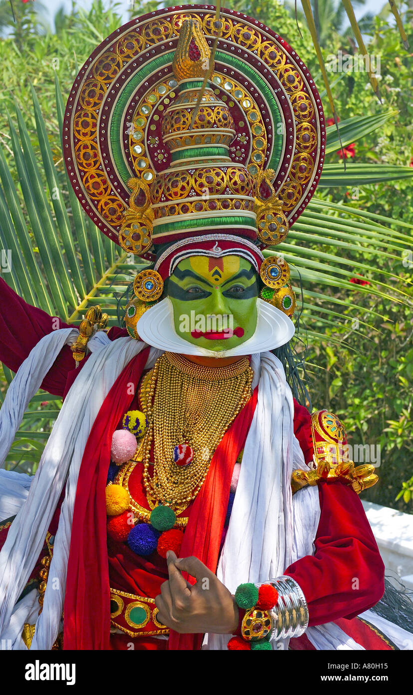 Kerala, Kathakali Dancer Performing Stock Photo - Alamy