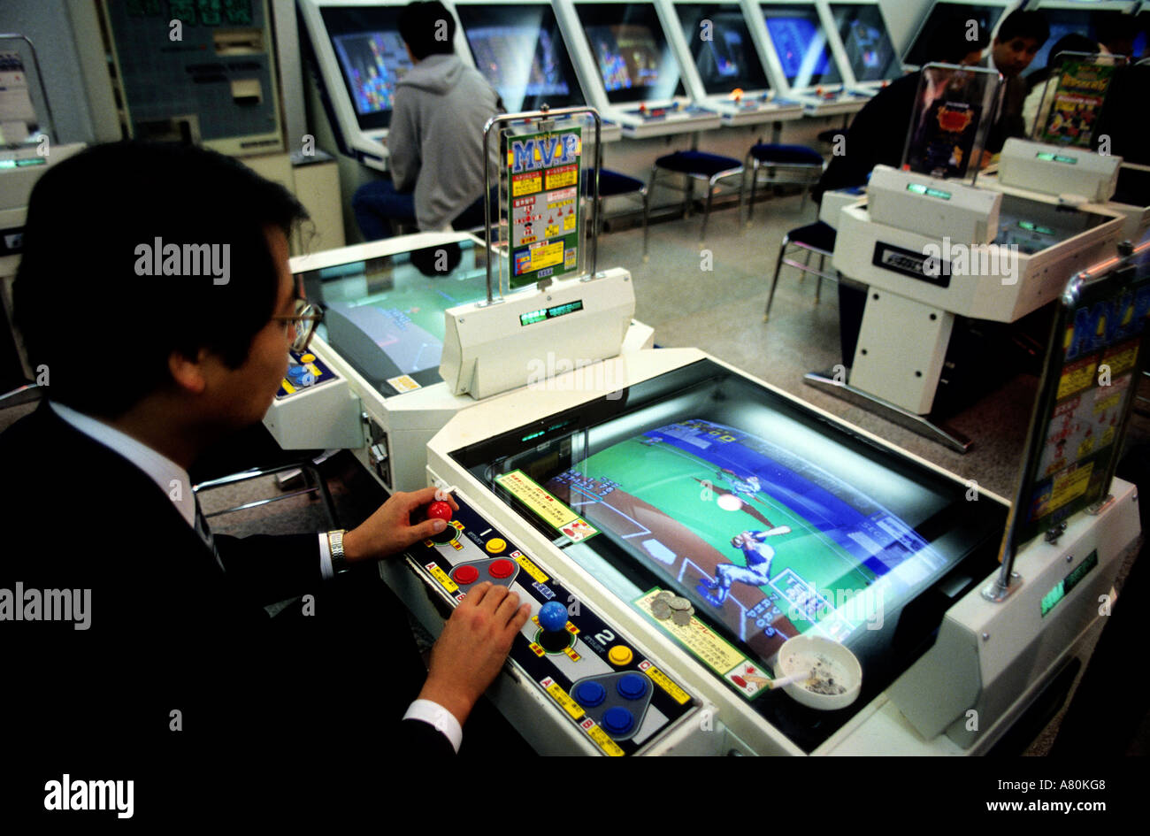 Video of city hi-res stock photography and images - Alamy