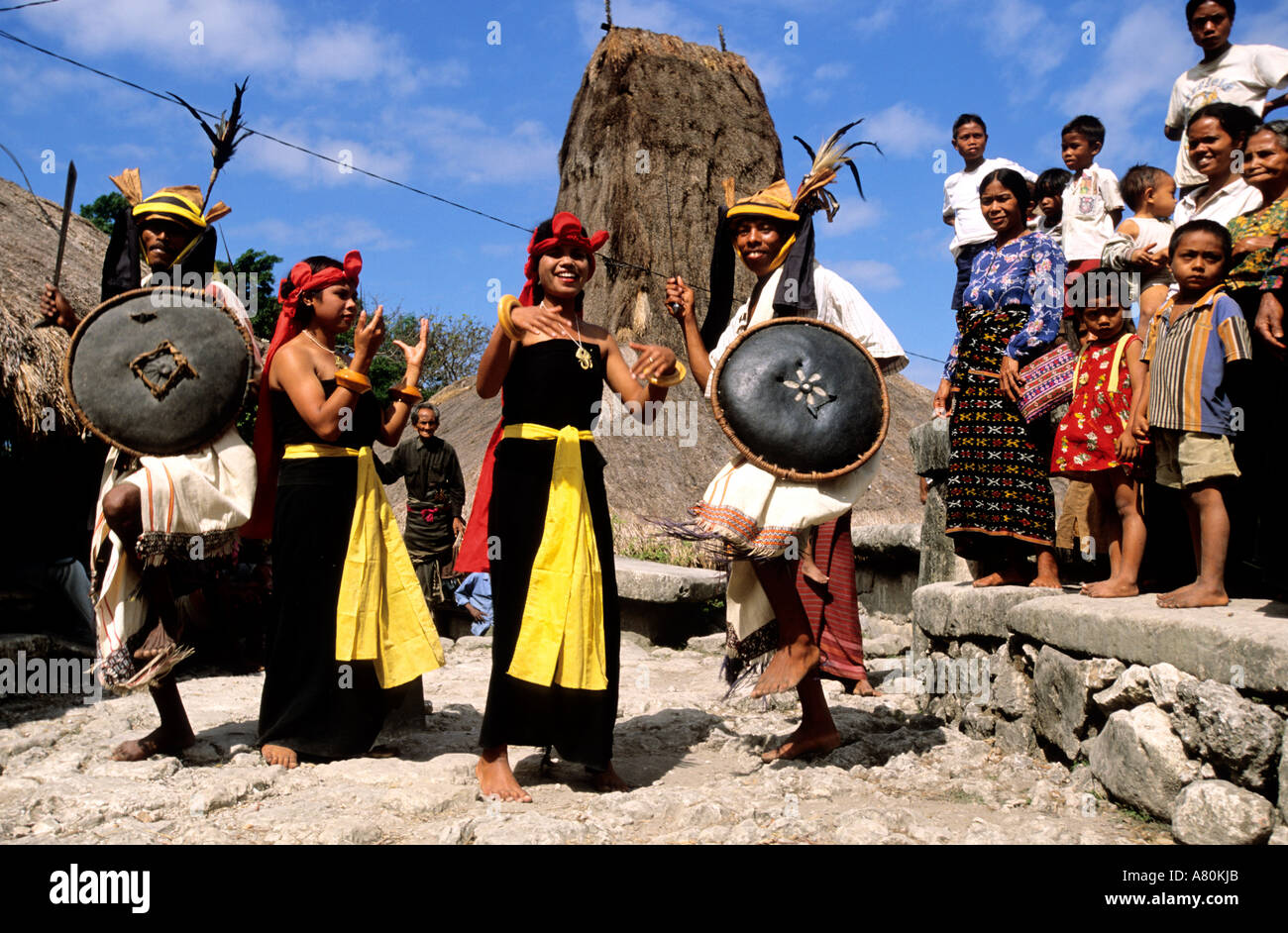 Sumba indonesia woman hi-res stock photography and images - Alamy