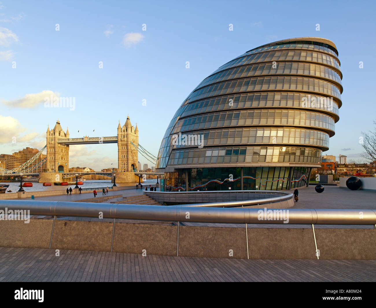 Bridge assembly hi-res stock photography and images - Alamy