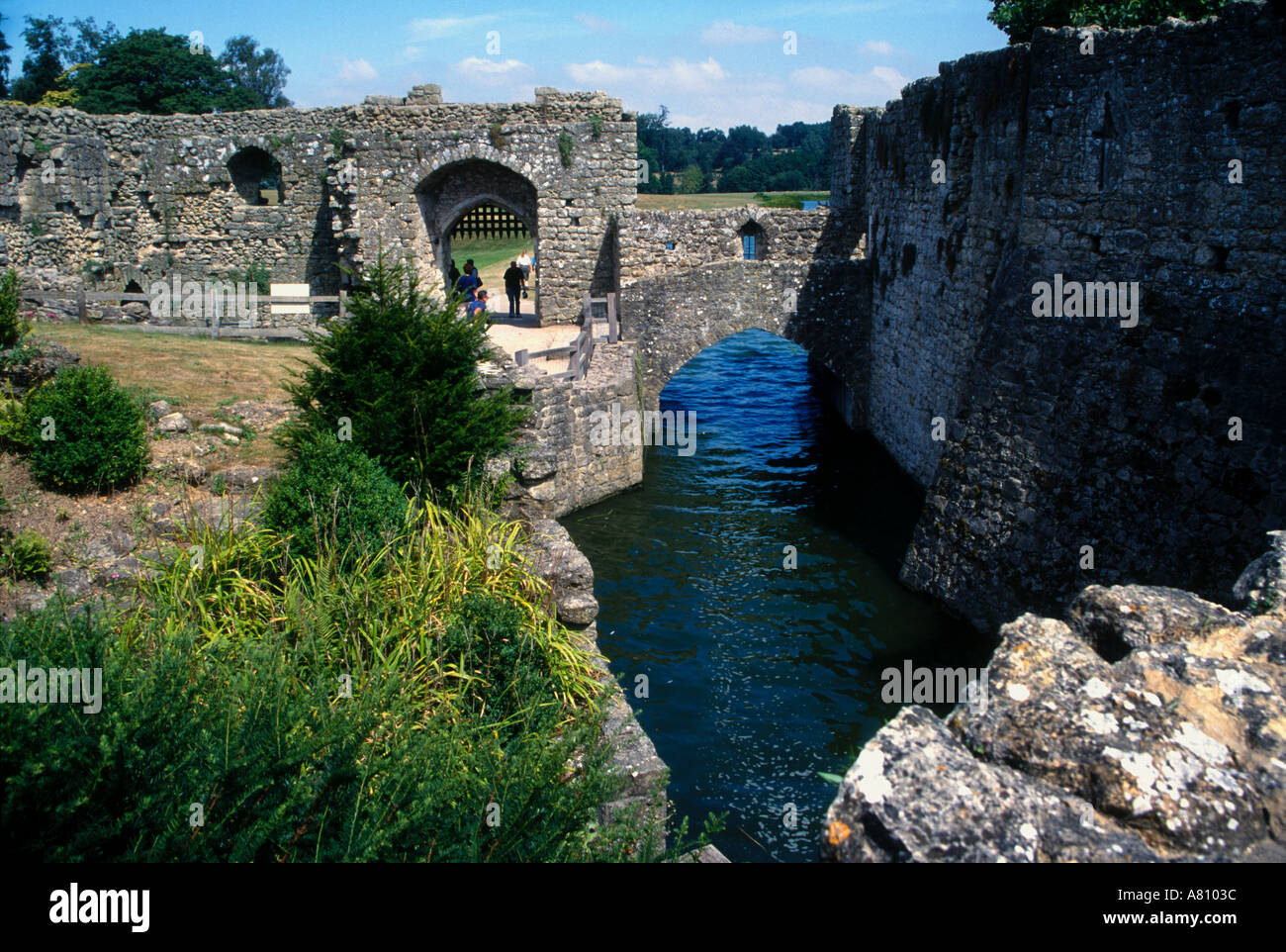 Entrance gate showing portcullis and moat Leeds Castle England Stock ...