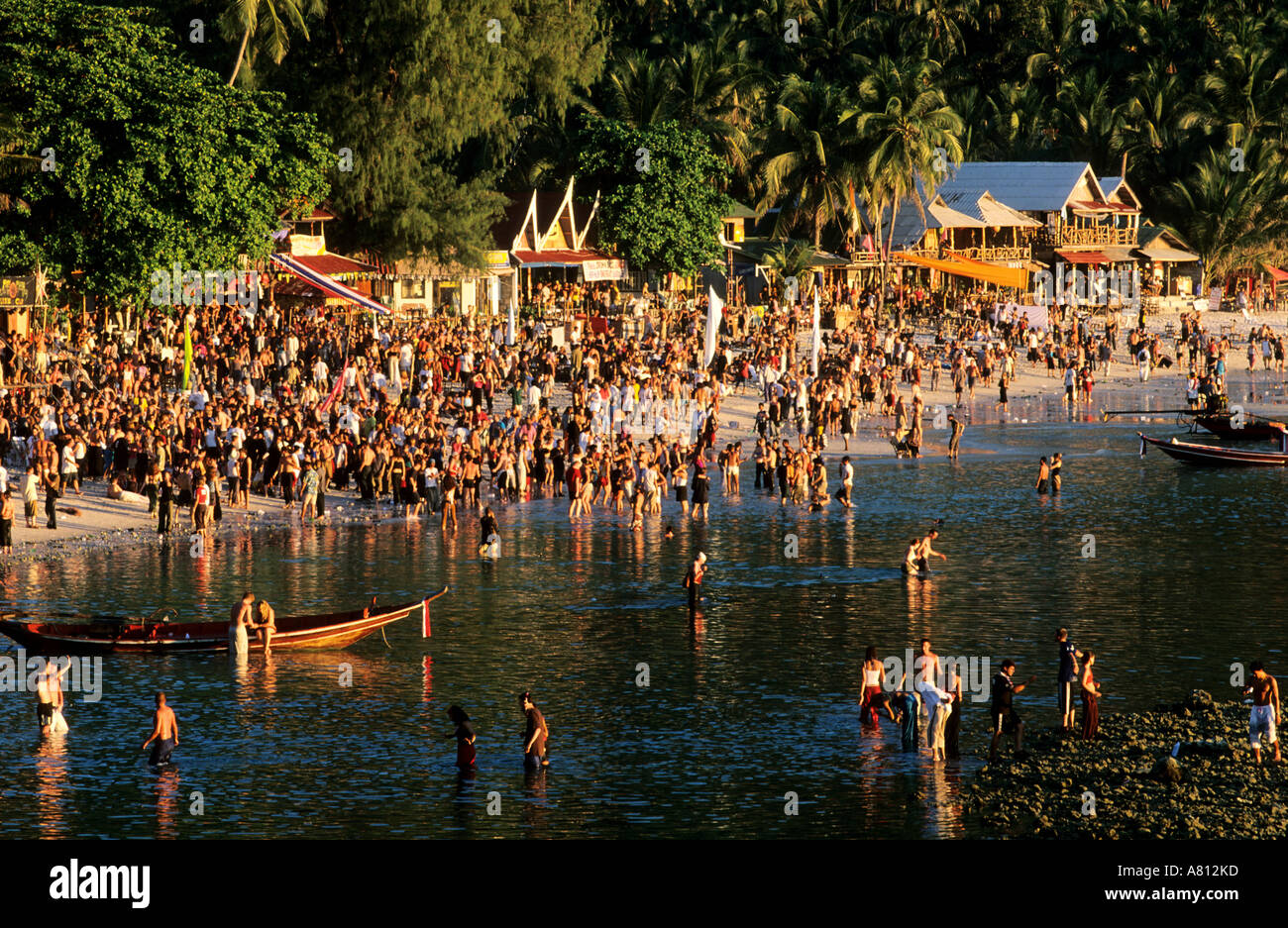 Thailand, Samui islands archipelago, Full Moon Party on Koh Pha-Ngan ...