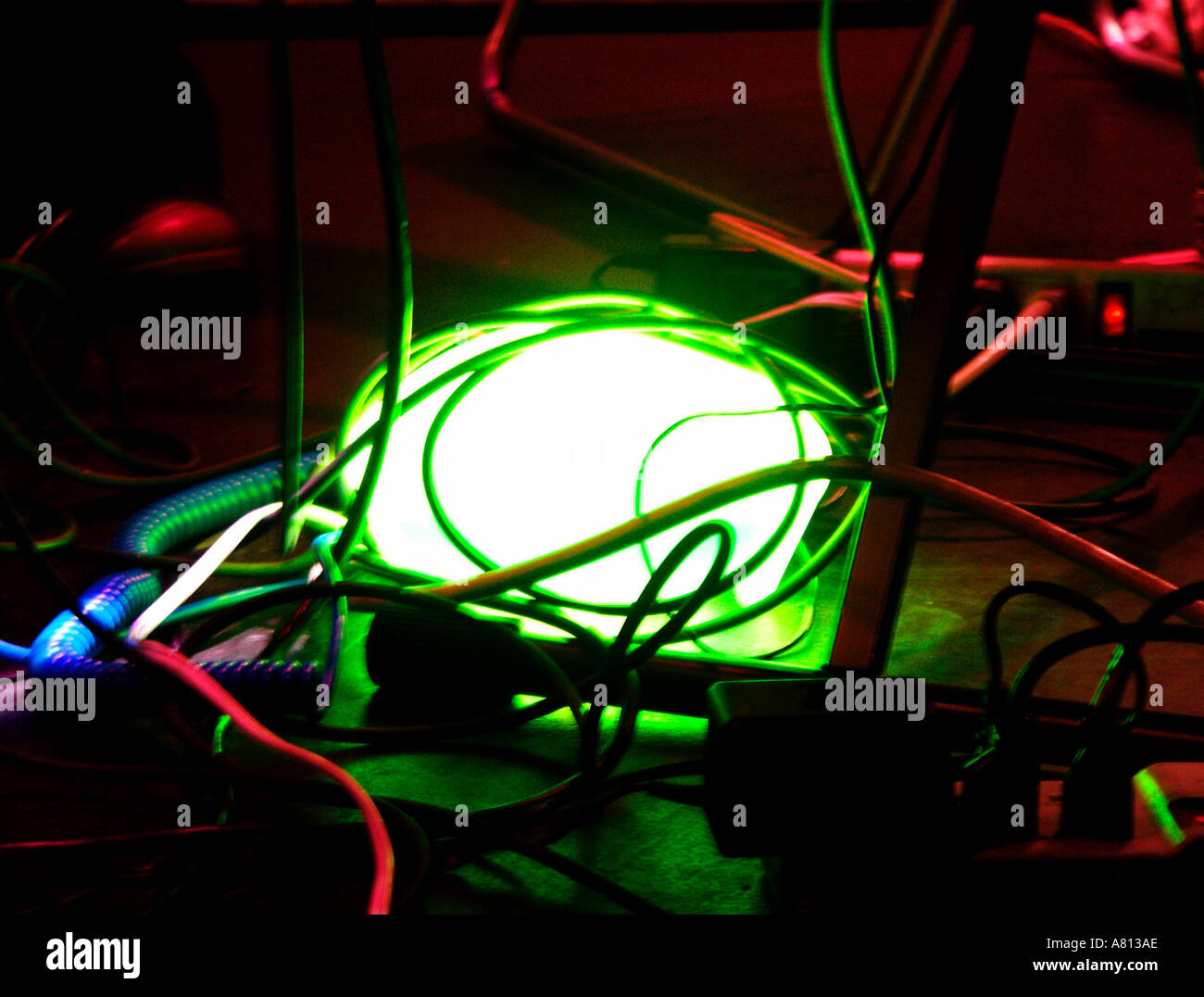 Wires on a light Stock Photo - Alamy
