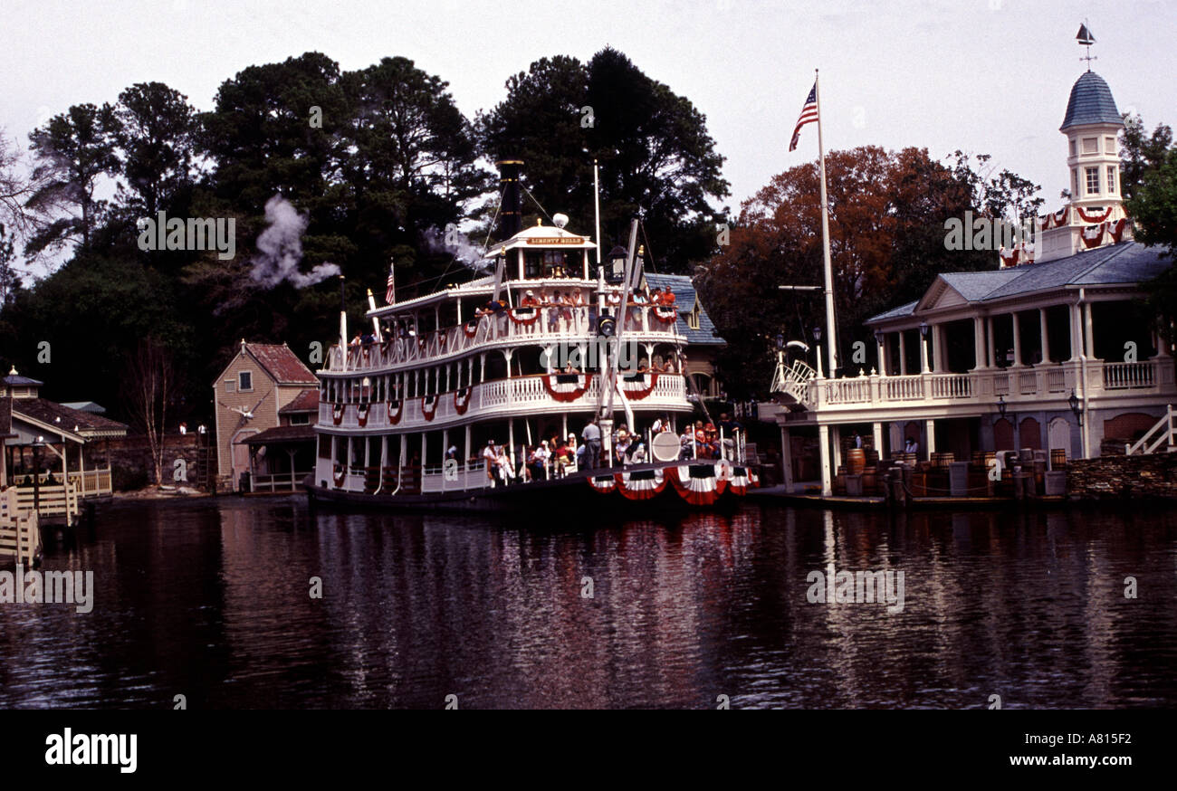 Paddle Steamer Magic Kingdom Stock Photo - Alamy