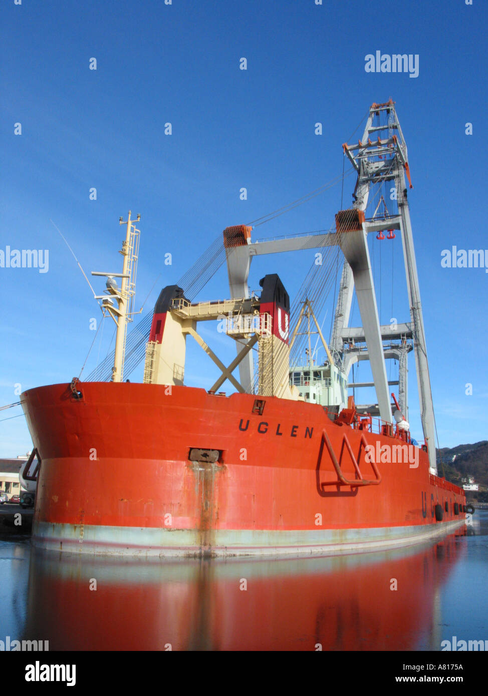 600 ton ship hi-res stock photography and images - Alamy