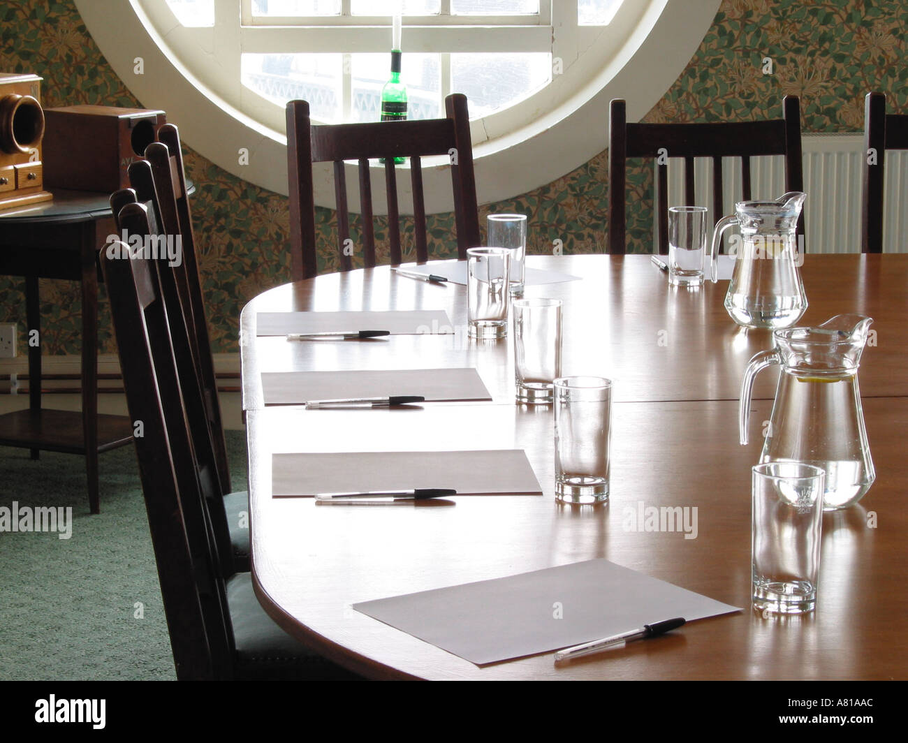 Typical Boardroom and Conference Table Set Stock Photo - Alamy