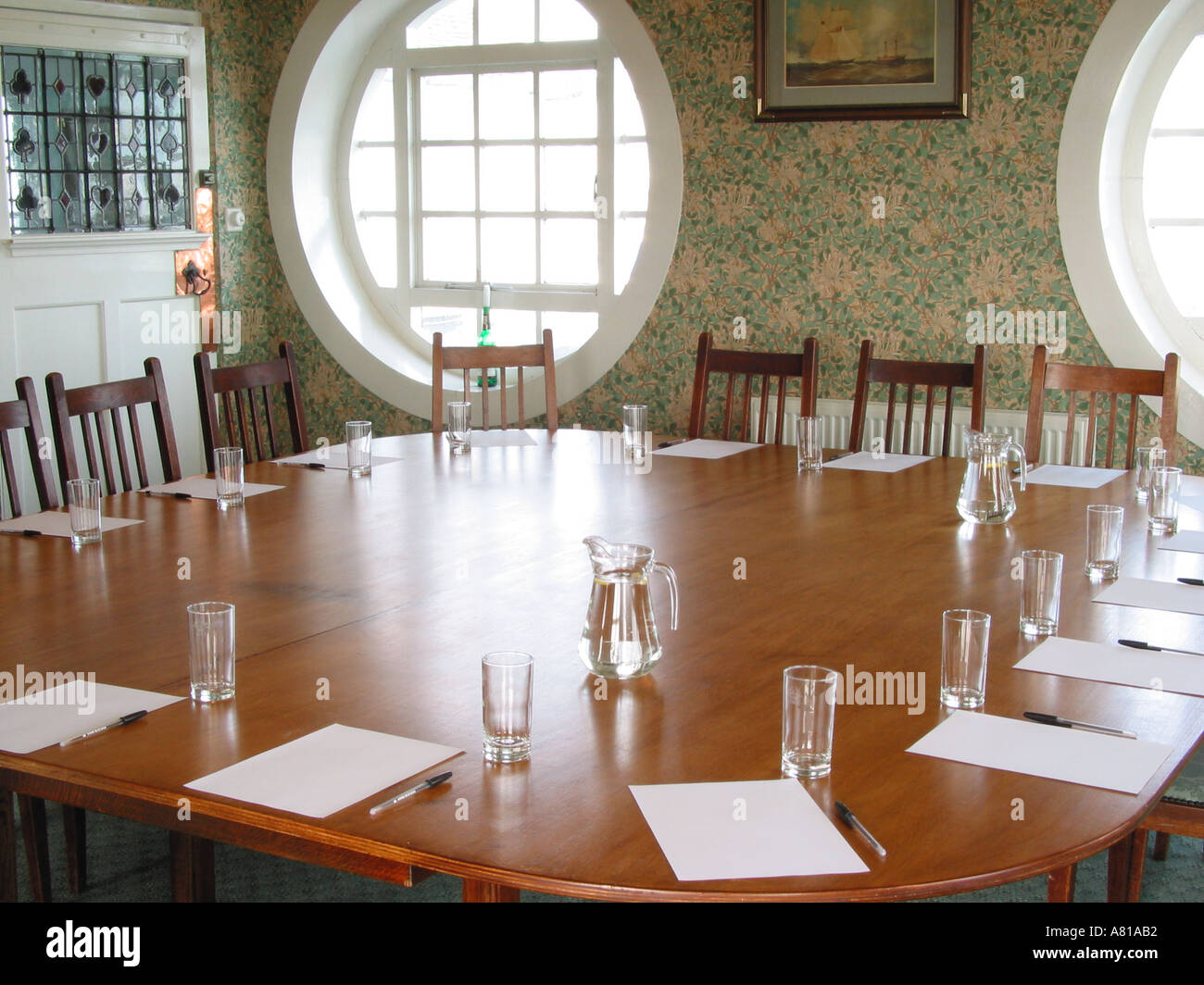 Typical Boardroom and Conference Table Set Stock Photo - Alamy
