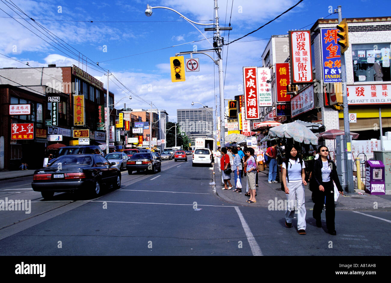 Canada, Ontario, Toronto, chinatown, Chinese district Stock Photo - Alamy
