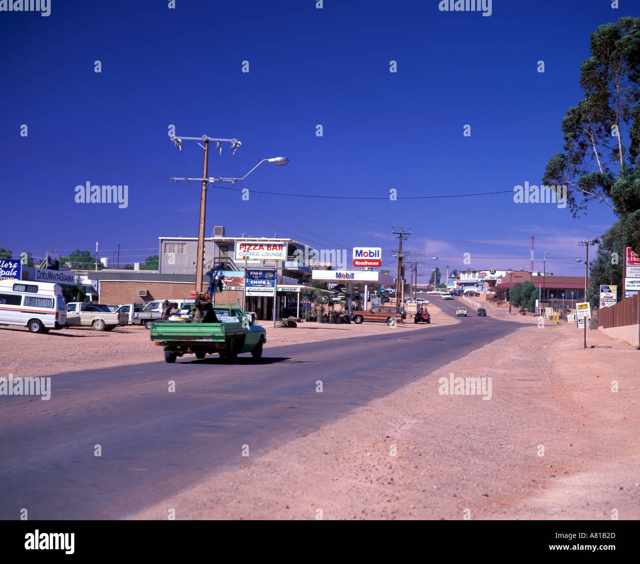 Street scene in the opal mining town of Coober Pedy in South Australia ...