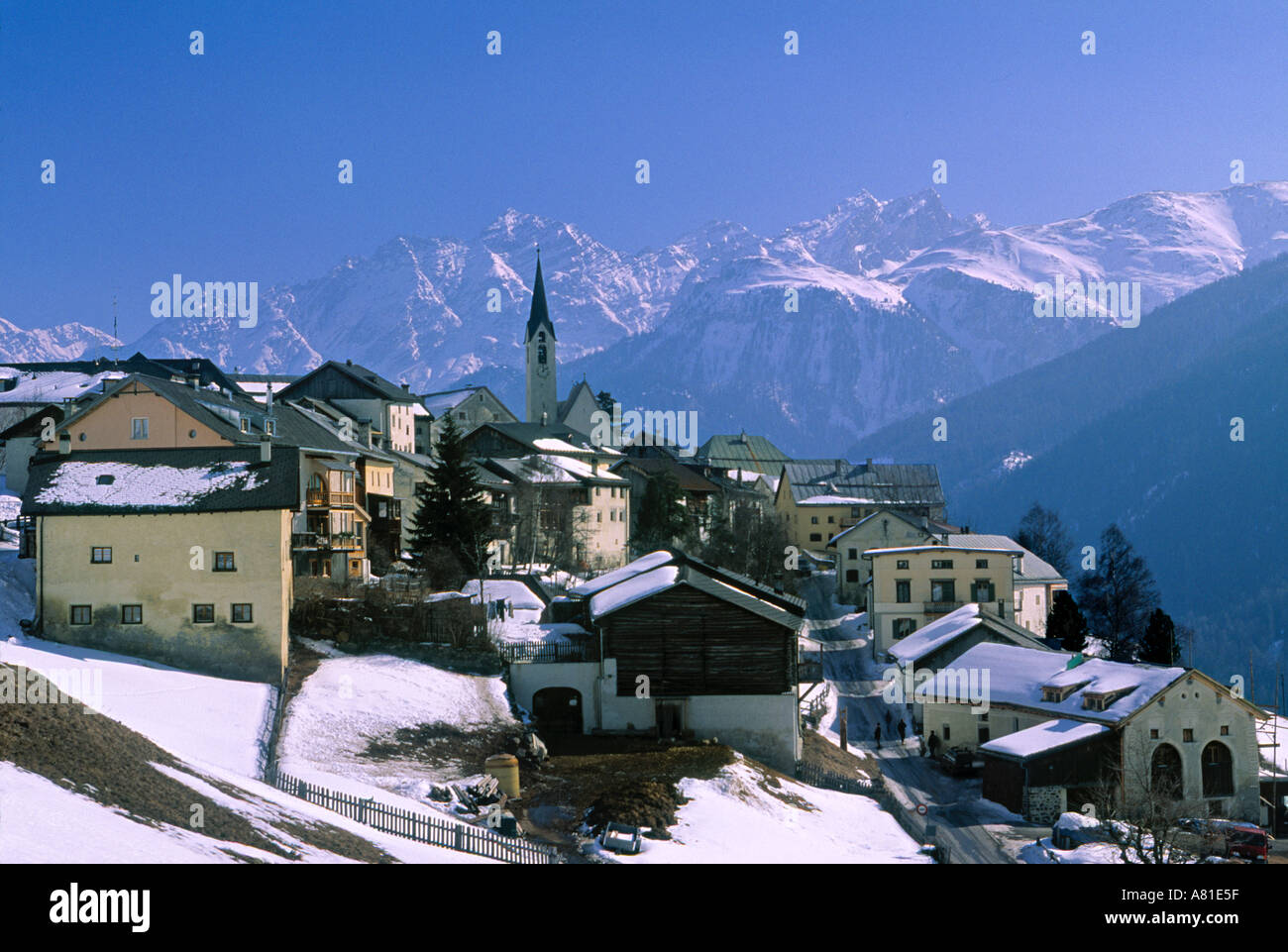 Switzerland europe guarda village grisons hi-res stock photography and ...