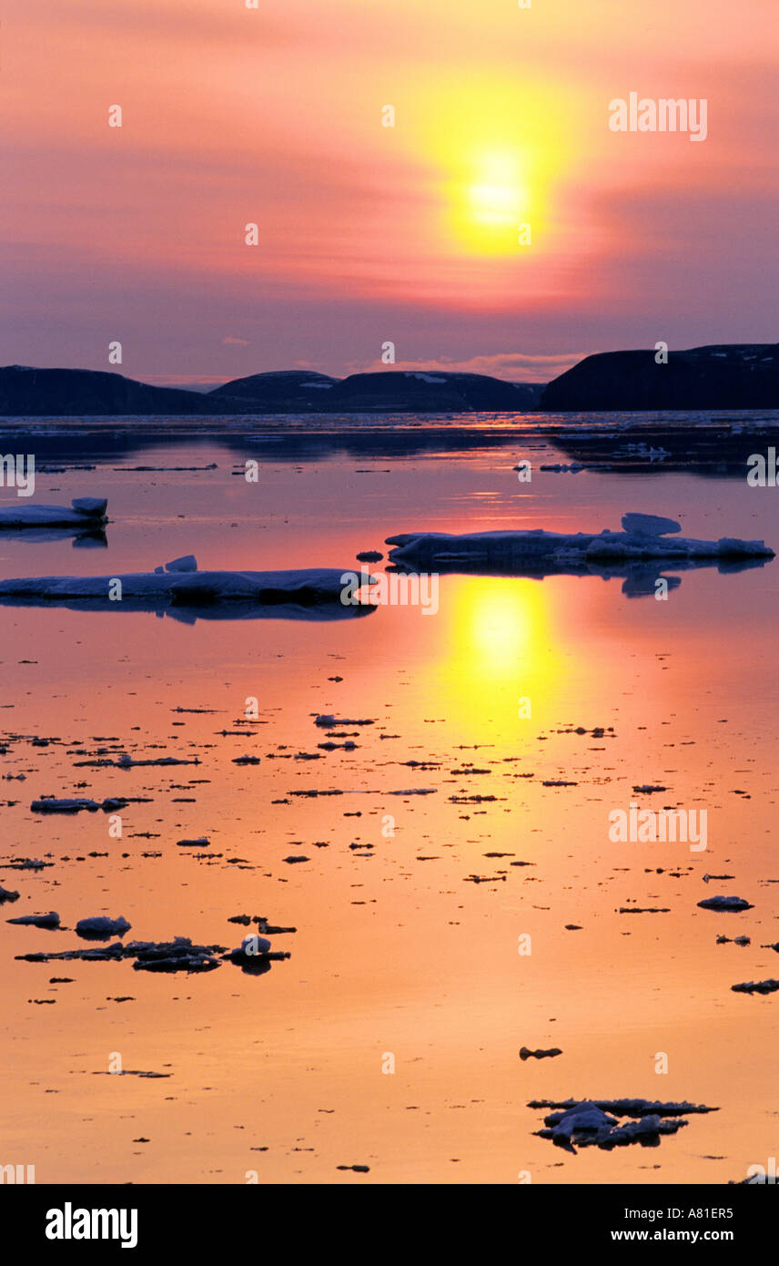 Canada, Nunavut, arctic midnight sun Stock Photo - Alamy