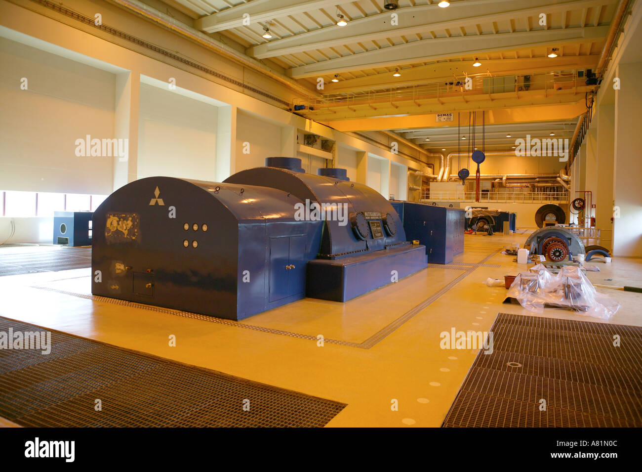Steam turbine power station interior hi-res stock photography and ...