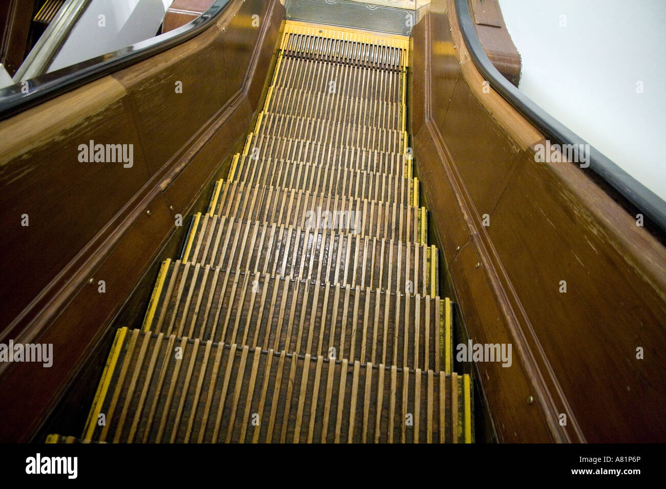 Wooden Escalator Macy's Department Store New York City Stock Photo - Alamy