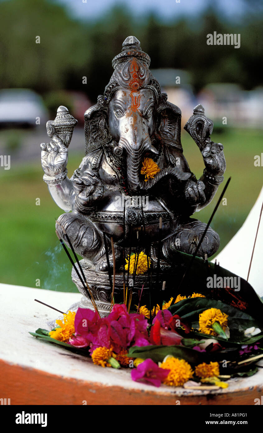 Mauritius Island, Hindu temple, offering to a Hindu god Stock Photo - Alamy