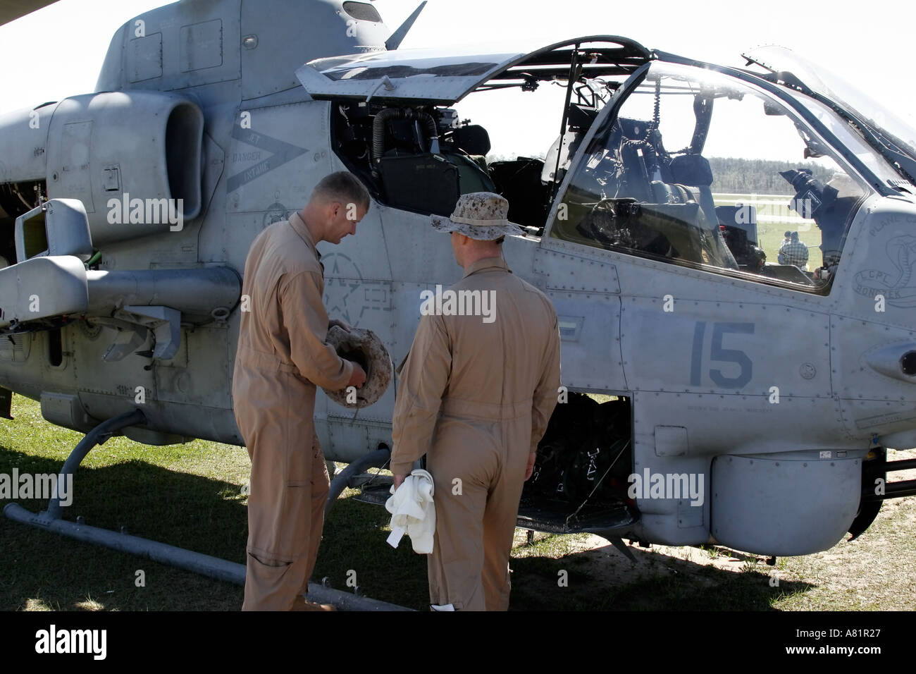 AH 1W Super Cobra Helicopter Stock Photo - Alamy