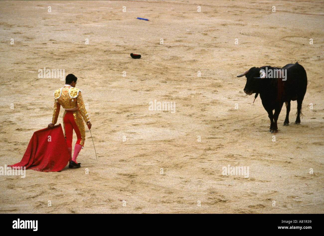 Pamplona bullfight hi-res stock photography and images - Alamy