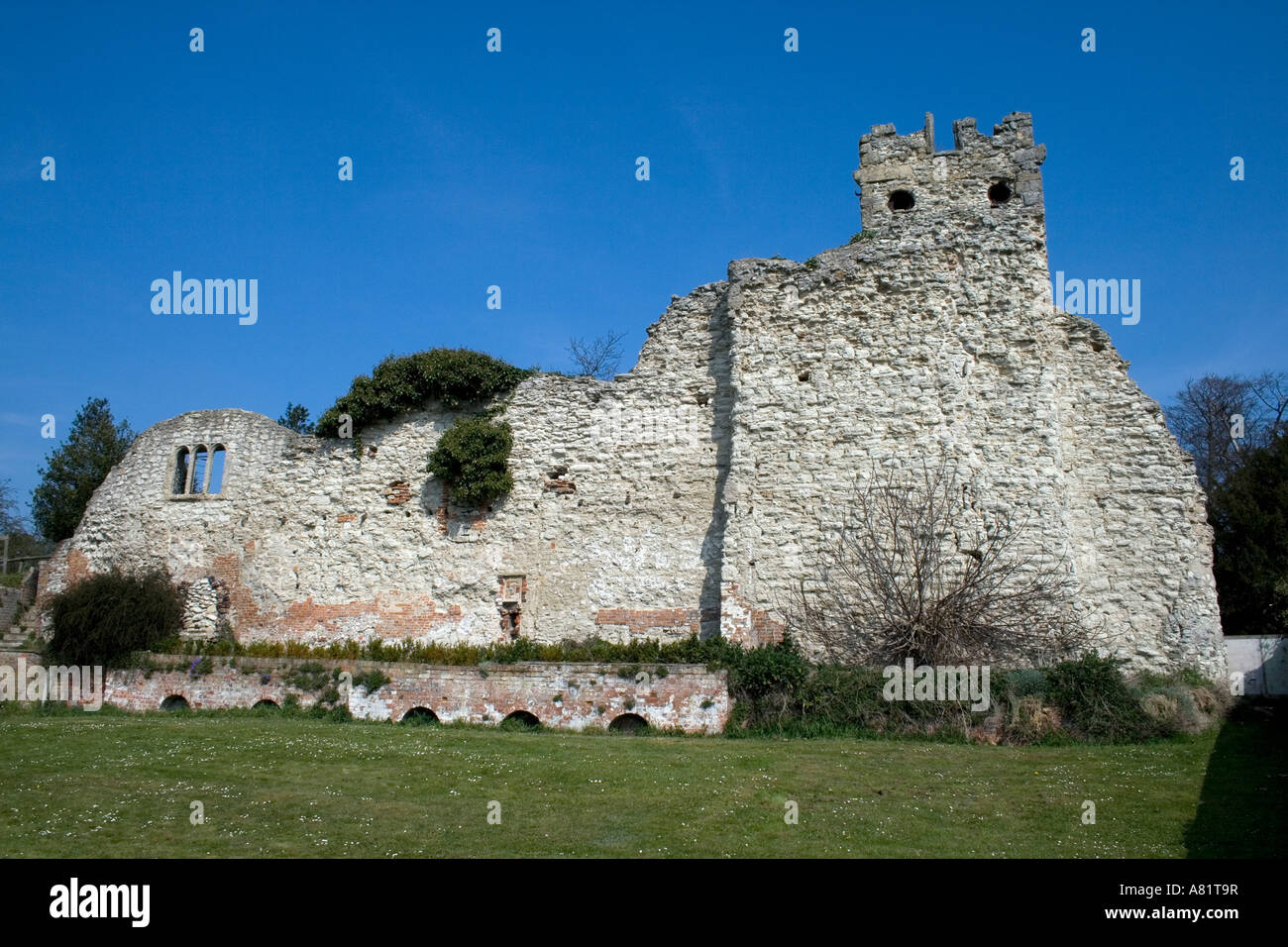 Castle Ruins Wallingford Oxfordshire Stock Photo - Alamy