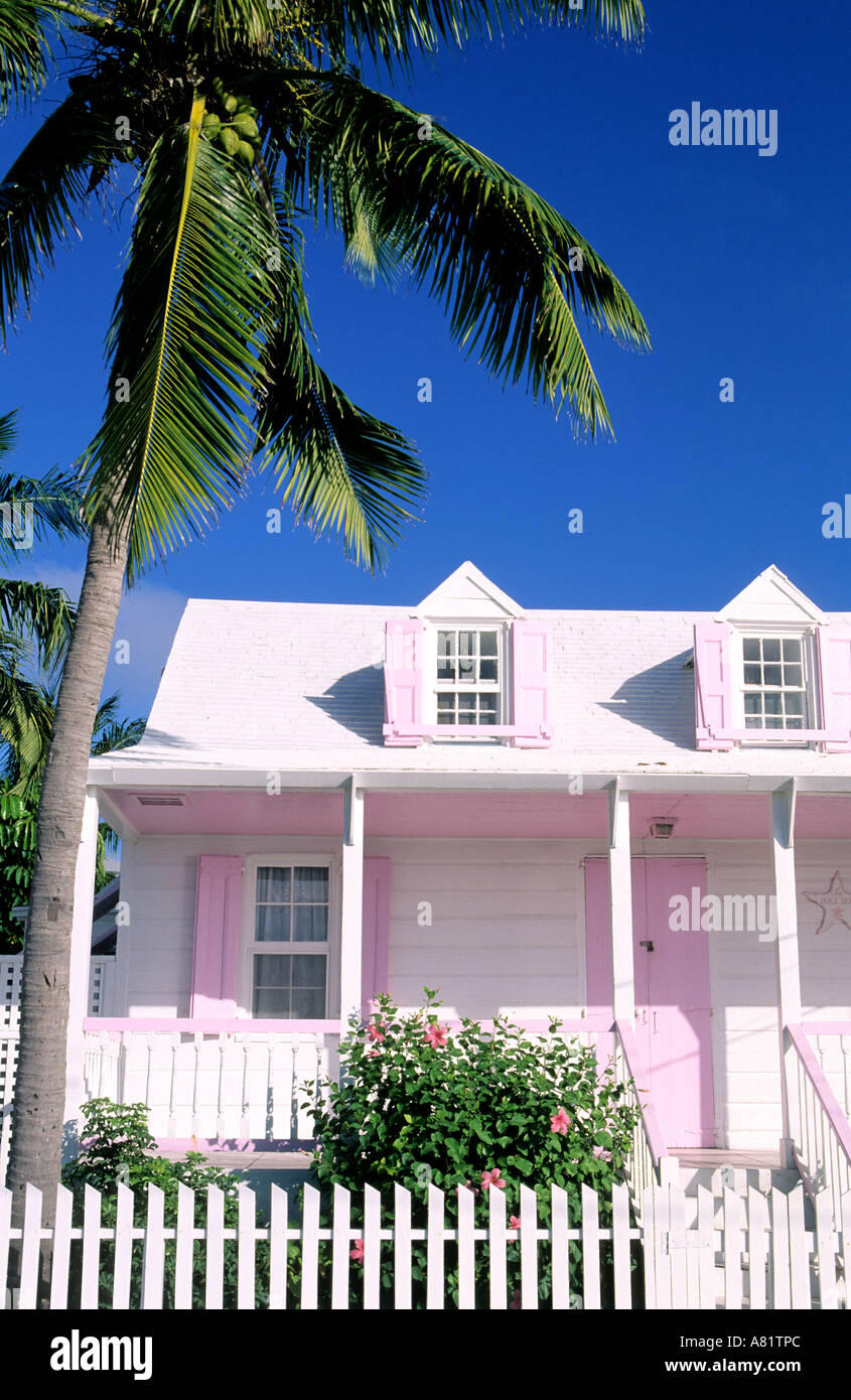 Bahamas harbour island colonial architecture hi-res stock photography ...