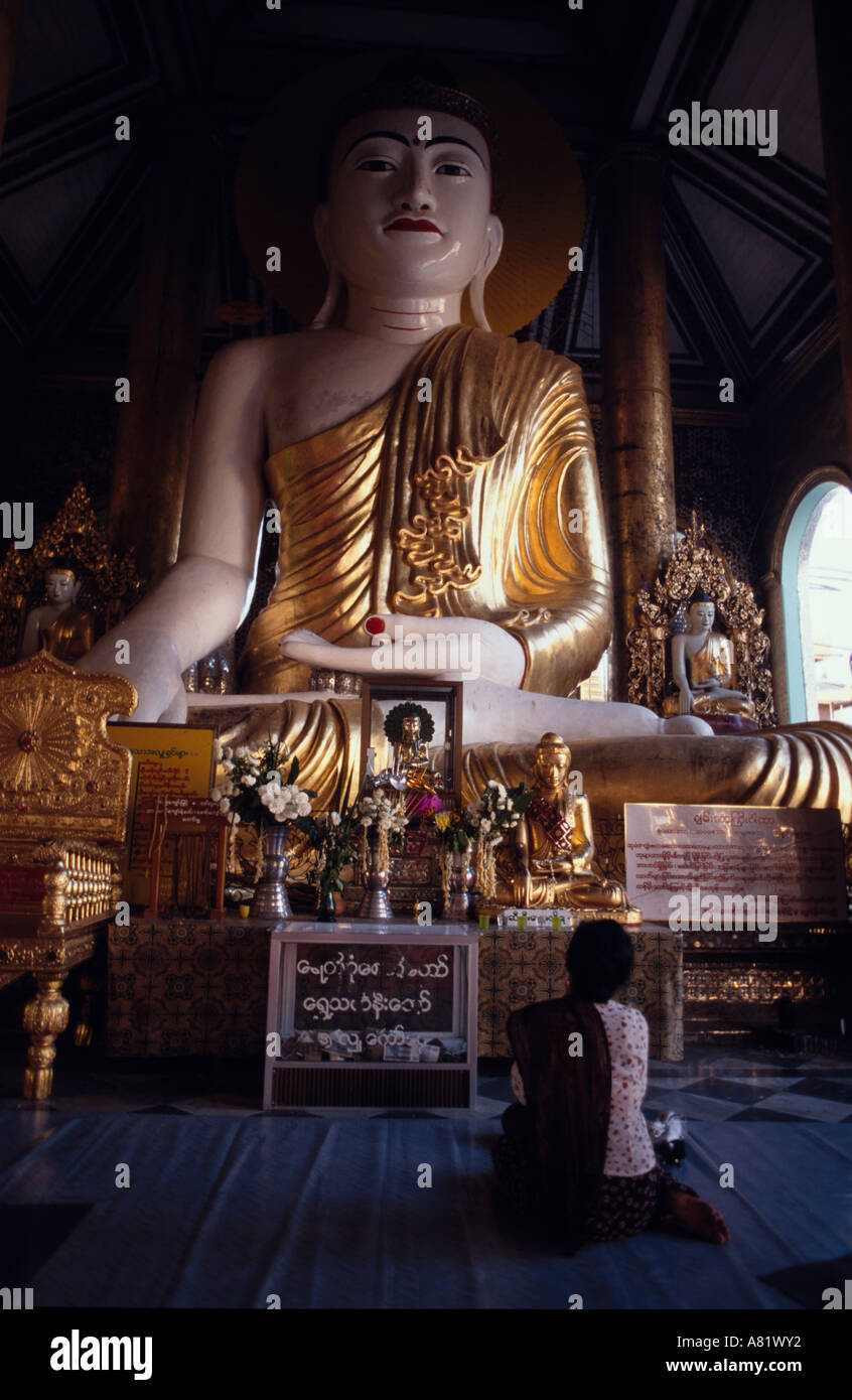 Myanmar (Burma), Yangon Division, Yangon (Rangoon), Shwedagon pagoda ...