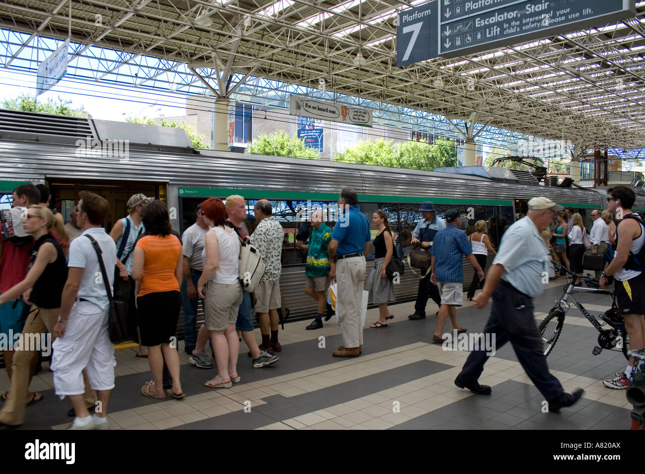 Railway Station Perth Stock Photo - Alamy