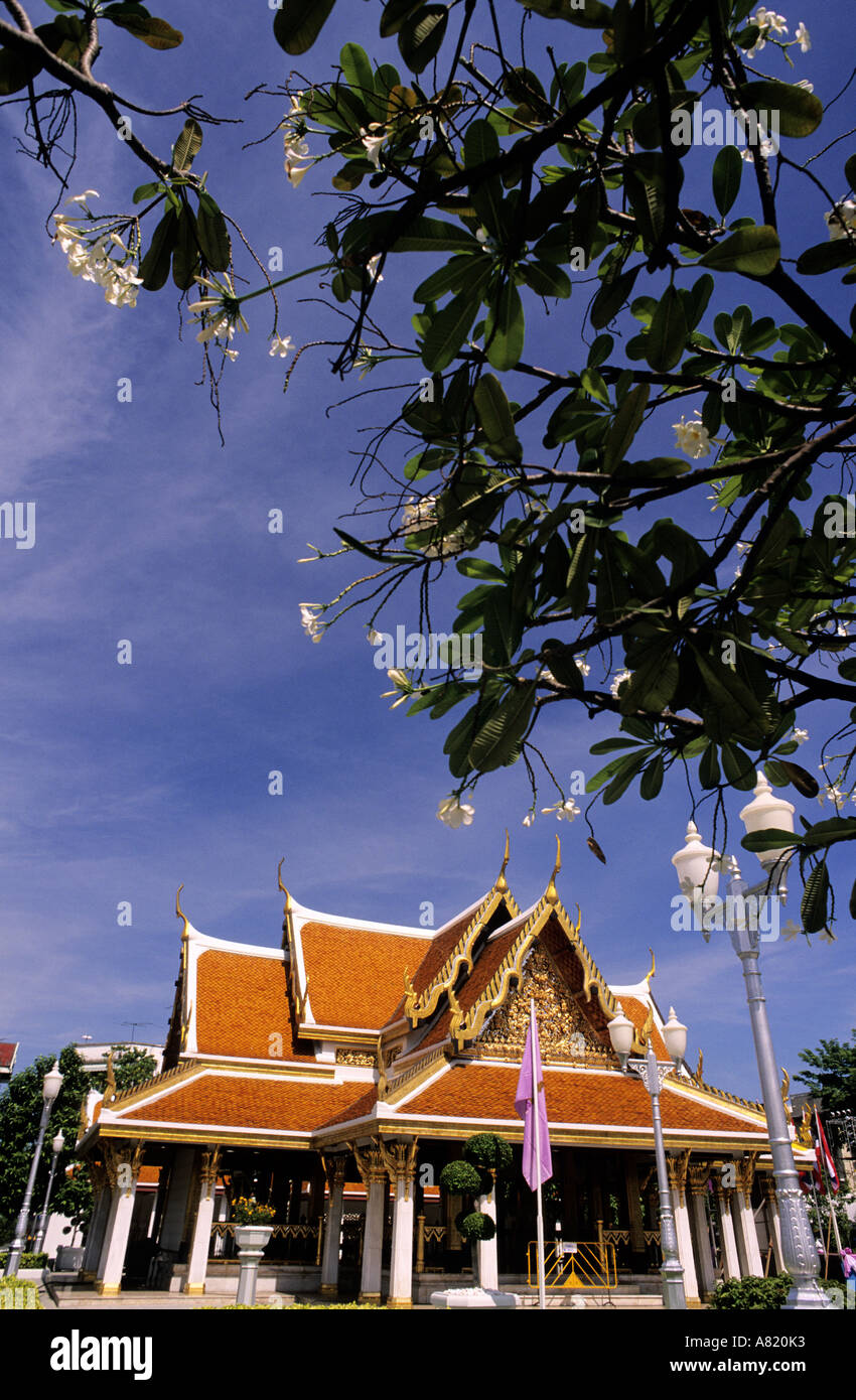 Wat ratchanatda hi-res stock photography and images - Alamy