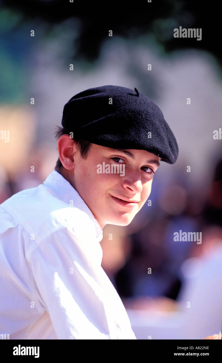 Basque people beret hi-res stock photography and images - Alamy