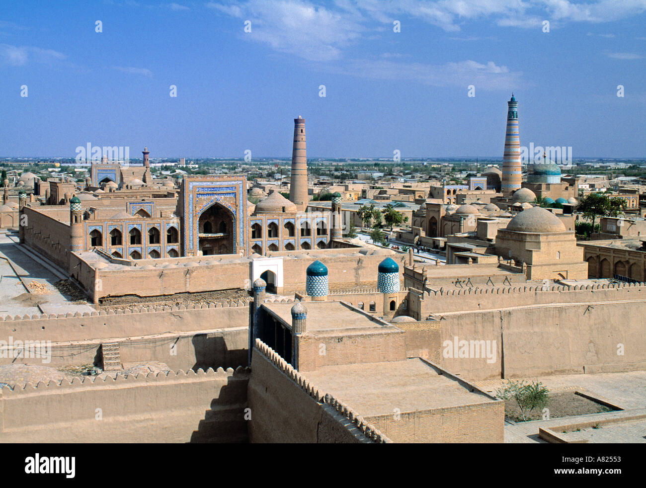 Ancient walled city hi-res stock photography and images - Alamy