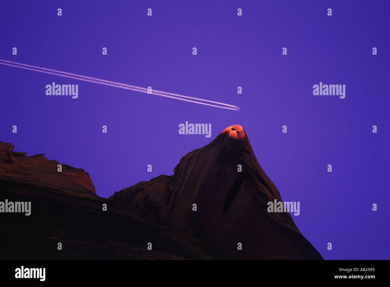 Making a point reaching a goal hi-res stock photography and images - Alamy