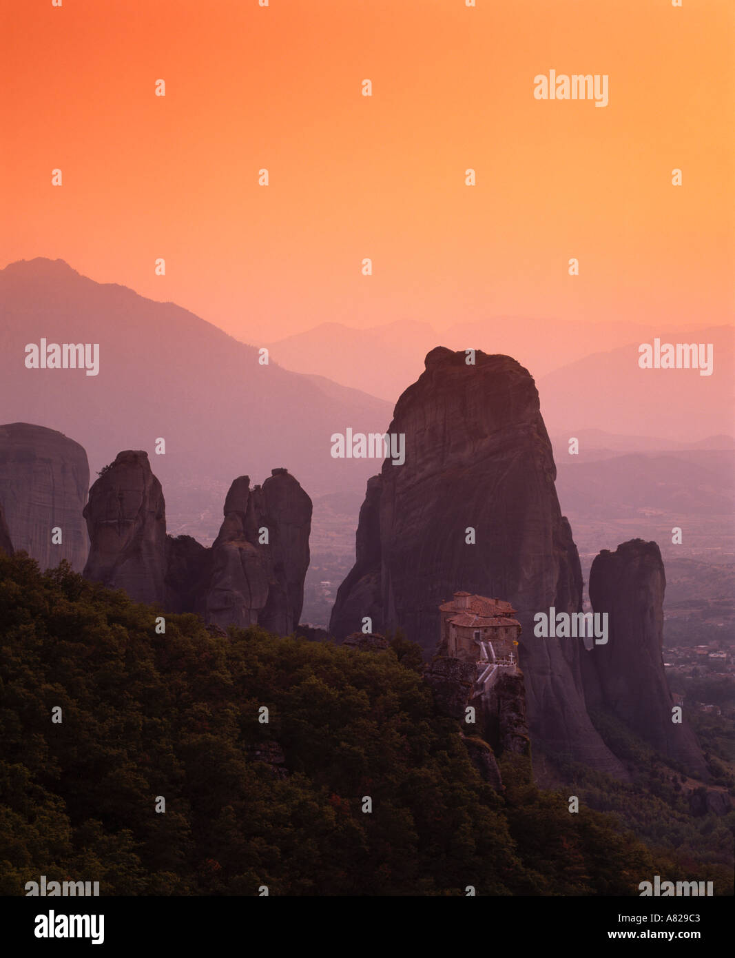 Greece plain hi-res stock photography and images - Alamy