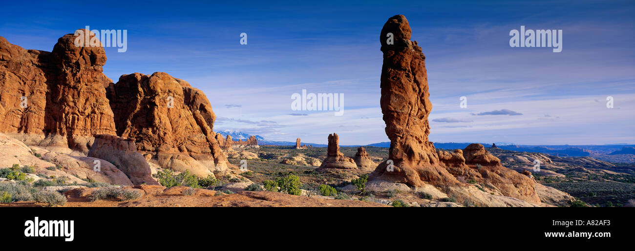 Balanced rock formation hi-res stock photography and images - Alamy