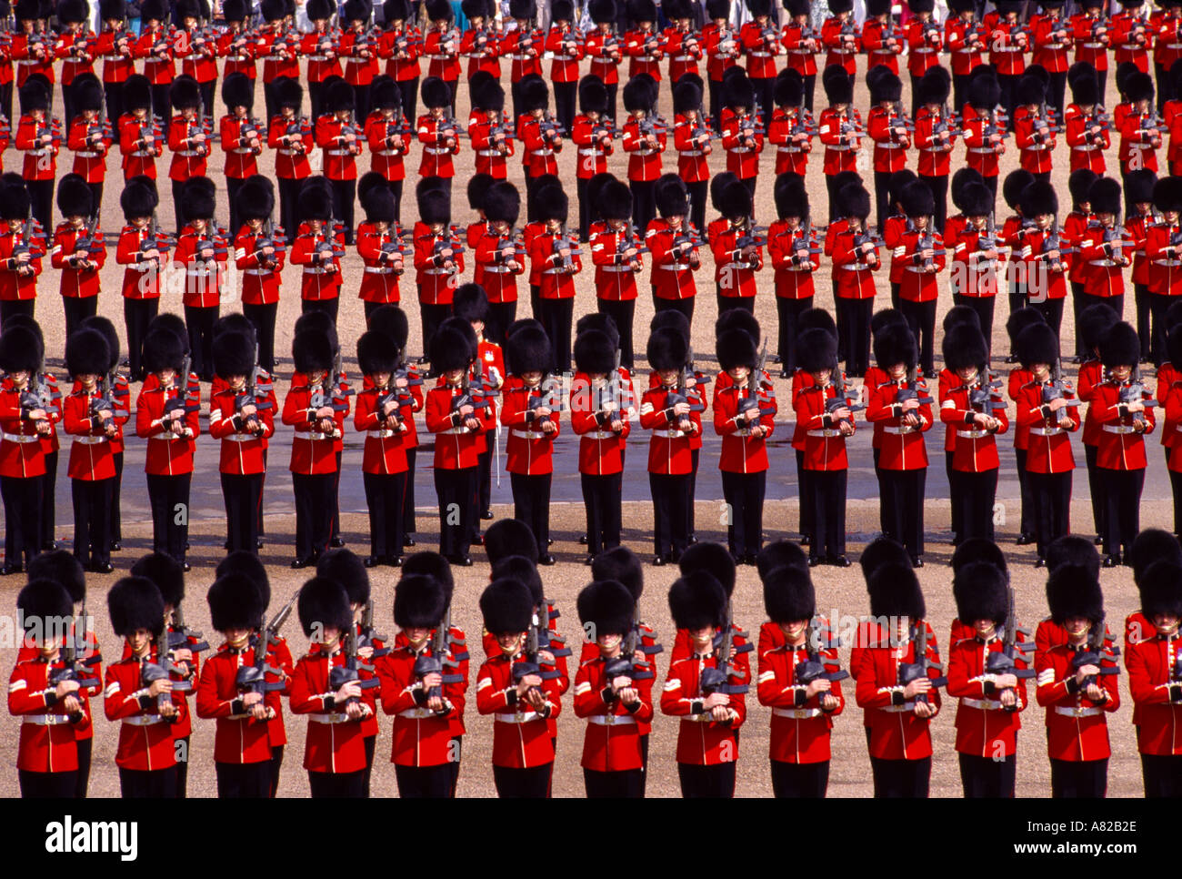 Soldiers soldier troops march marching ceremony parade british hi-res ...