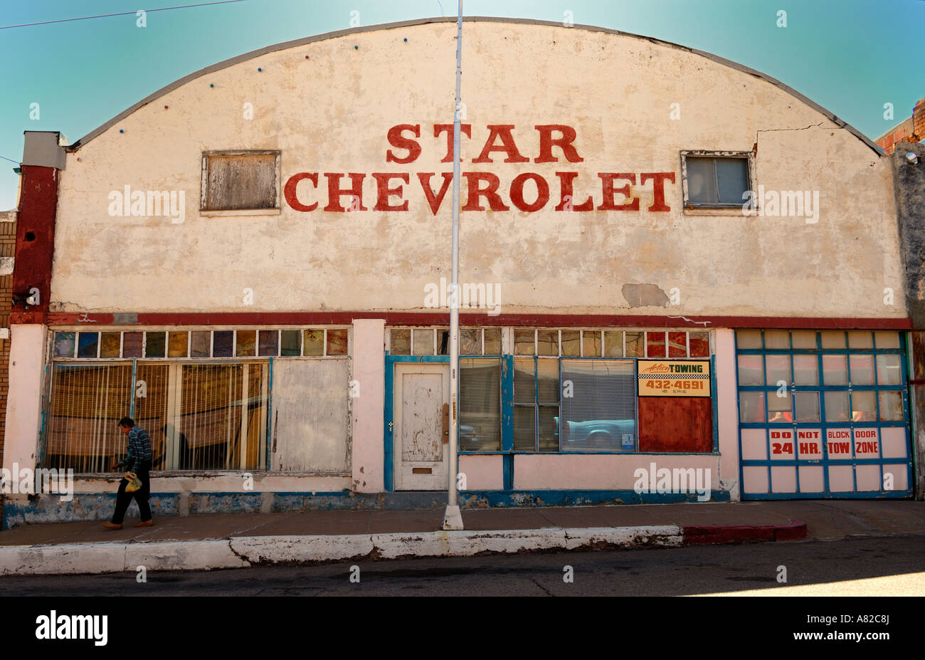 Abandoned Chevrolet dealership in southern Arizona Stock Photo - Alamy