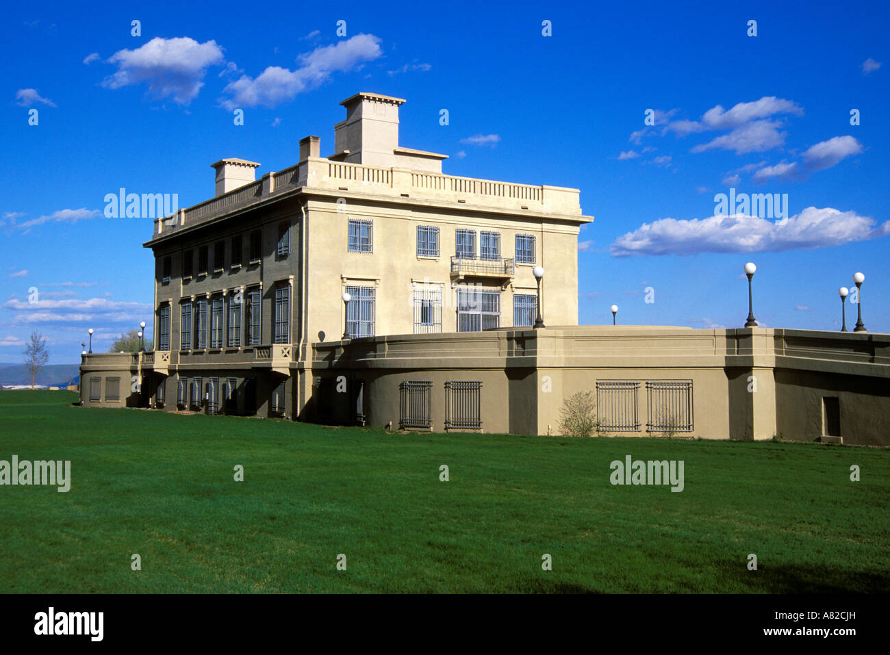 Maryhill museum hi-res stock photography and images - Alamy