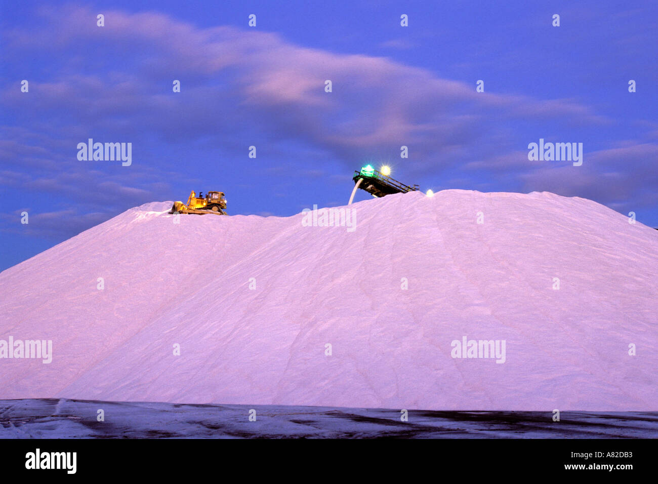 California, San Francisco Bay, Cargill salt ponds near Newark Stock ...