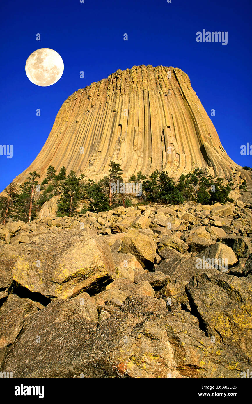 Full moon over Devils Tower Devils Tower National Monument Wyoming ...