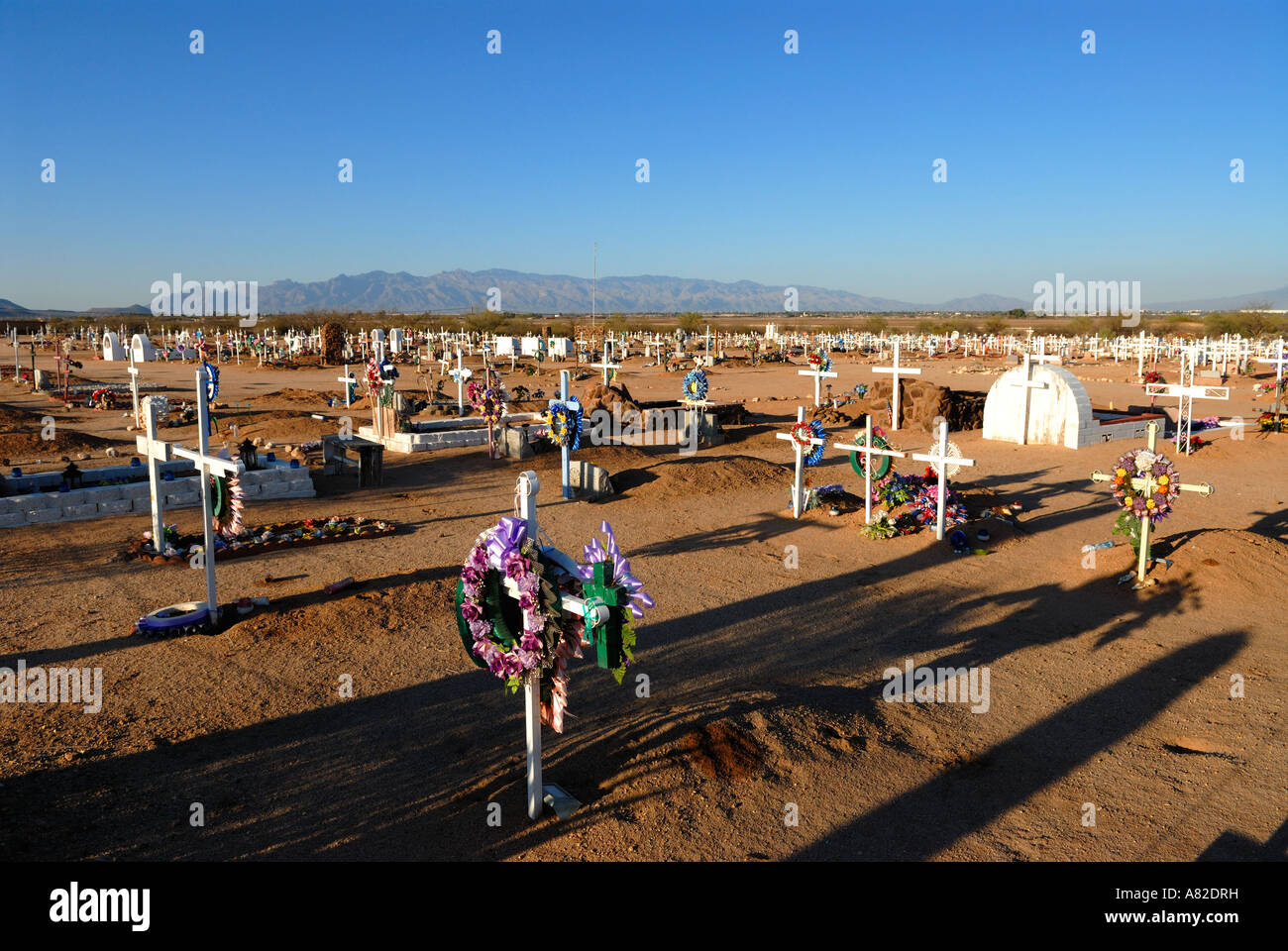 Graveyard on Indian reservation in Arizona Stock Photo - Alamy