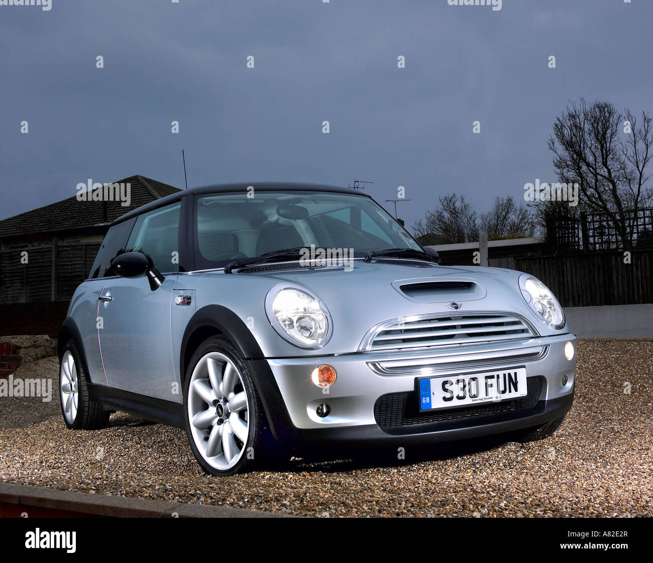 Mini Cooper S 2004 Stock Photo - Alamy