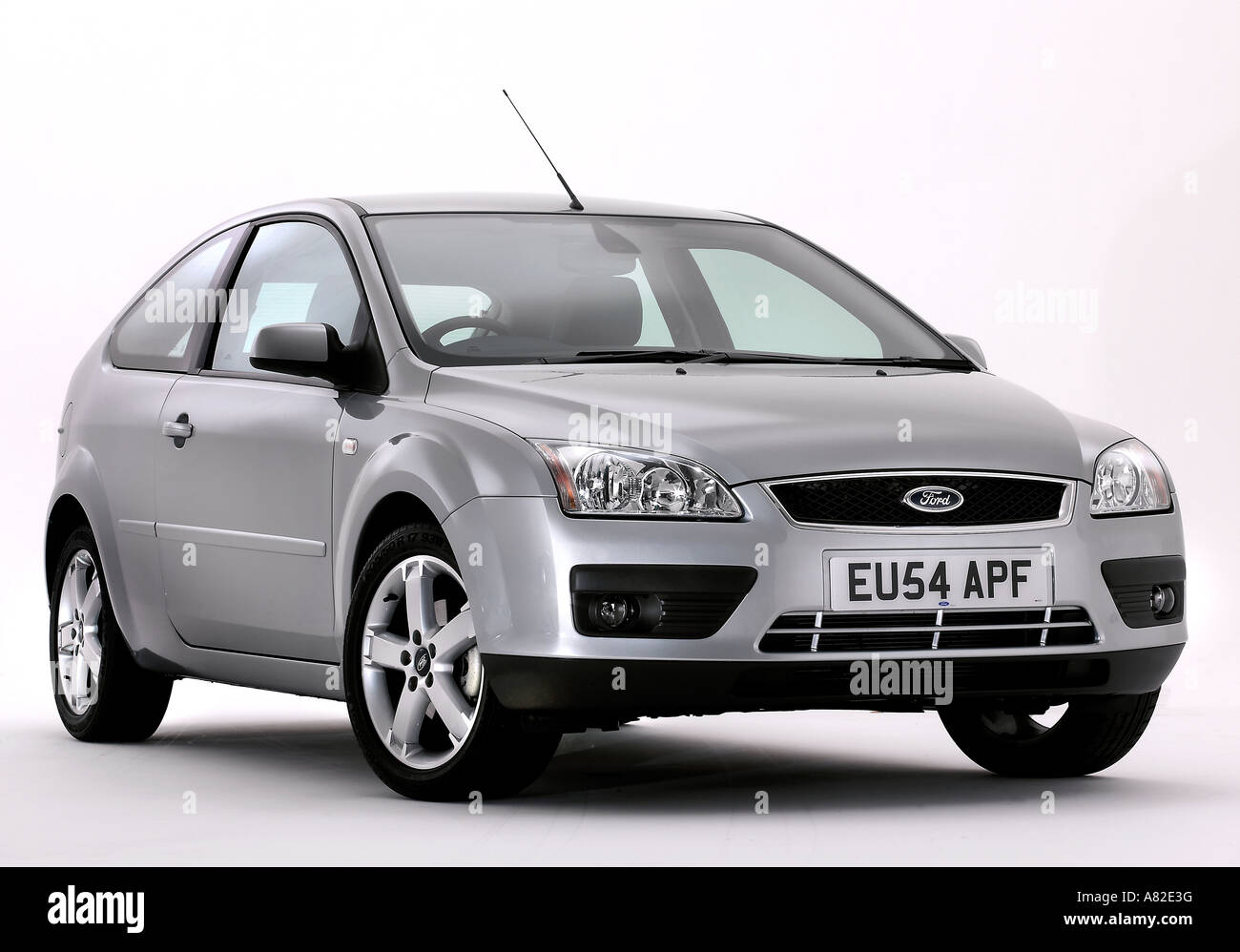 2004 ford focus car hi-res stock photography and images - Alamy