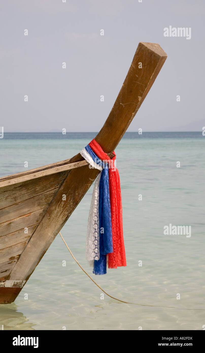Canoe prow beach High Resolution Stock Photography and Images - Alamy