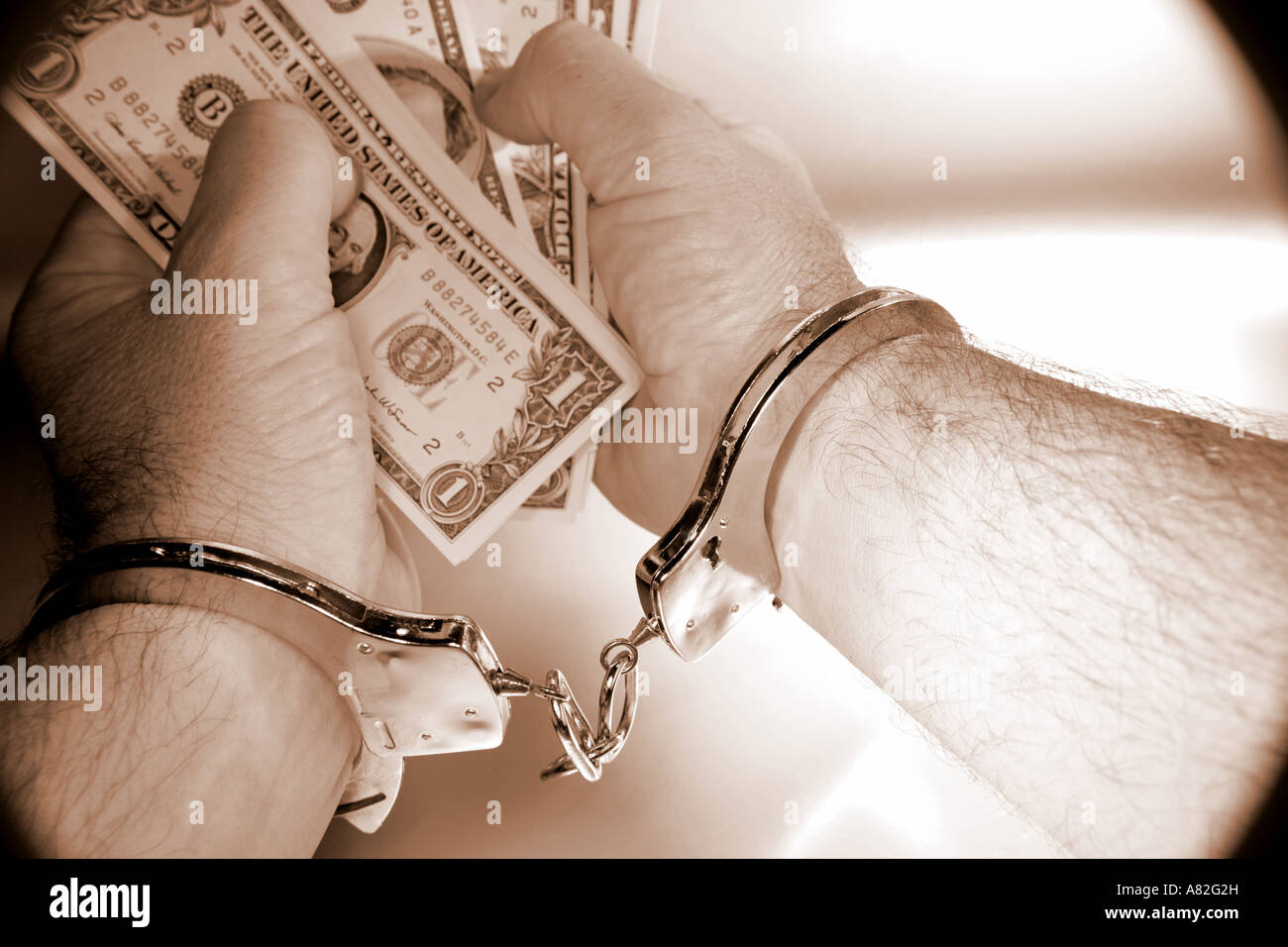 Handcuffs arrest restraint restrain hi-res stock photography and images ...
