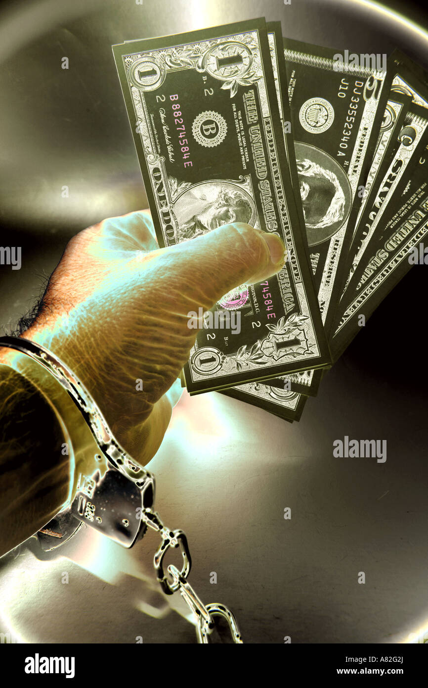 Hand holding money Stock Photo - Alamy