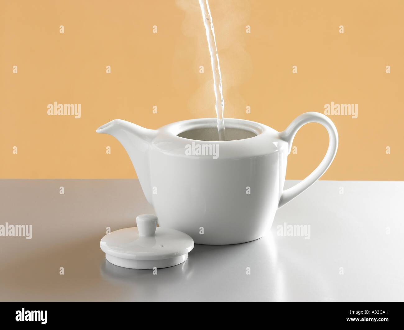 making a pot of tea Stock Photo - Alamy