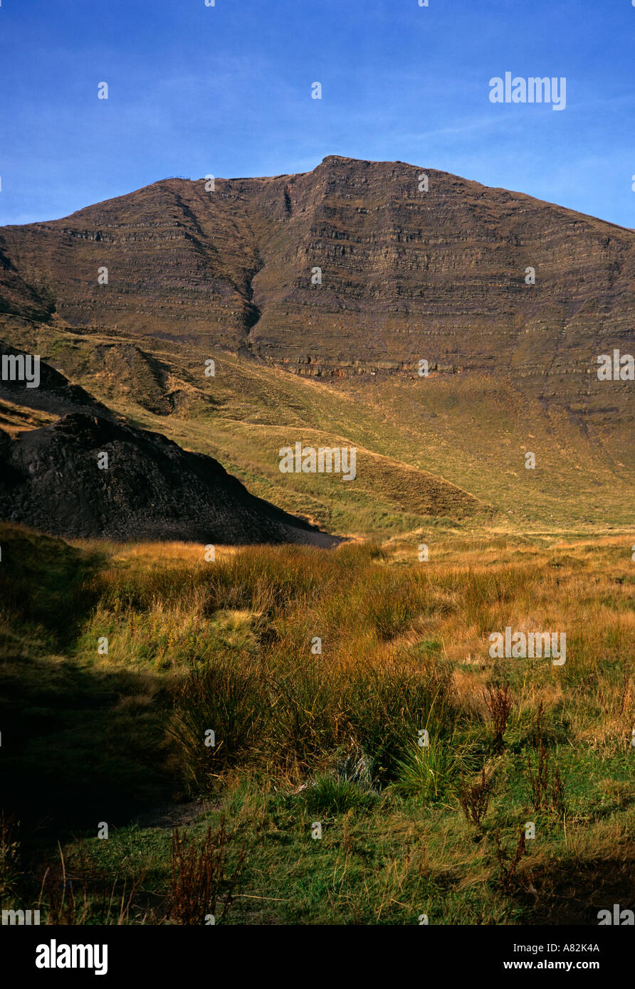 England Derbyshire Castleton Mam Tor unstable hill of oil bearing shale ...