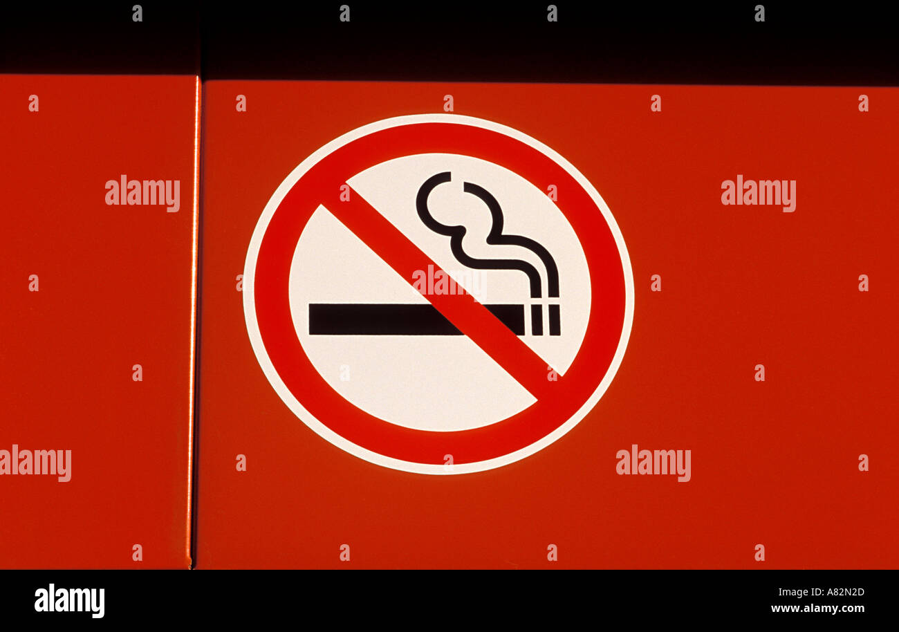 smoking prohibited pictogram Stock Photo - Alamy