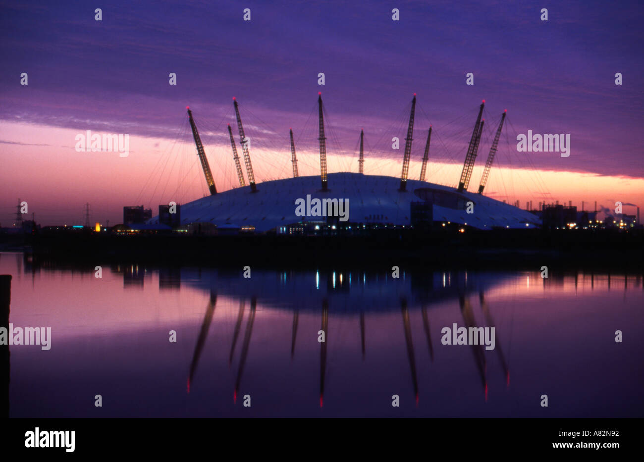 Dramatic sunrises uk hi-res stock photography and images - Alamy
