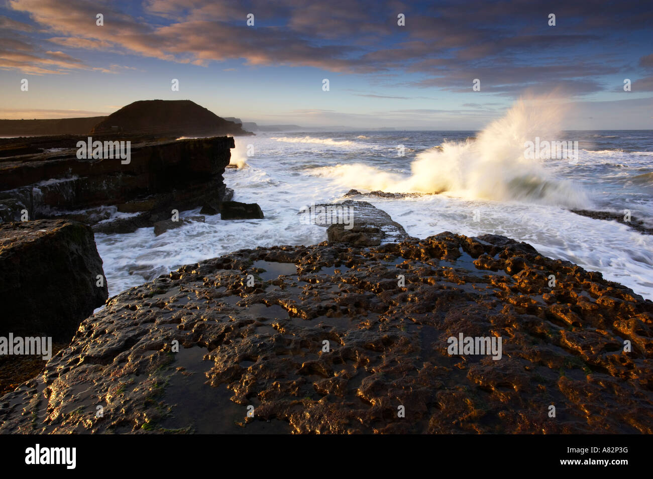 Filey brigg rocks hi-res stock photography and images - Alamy