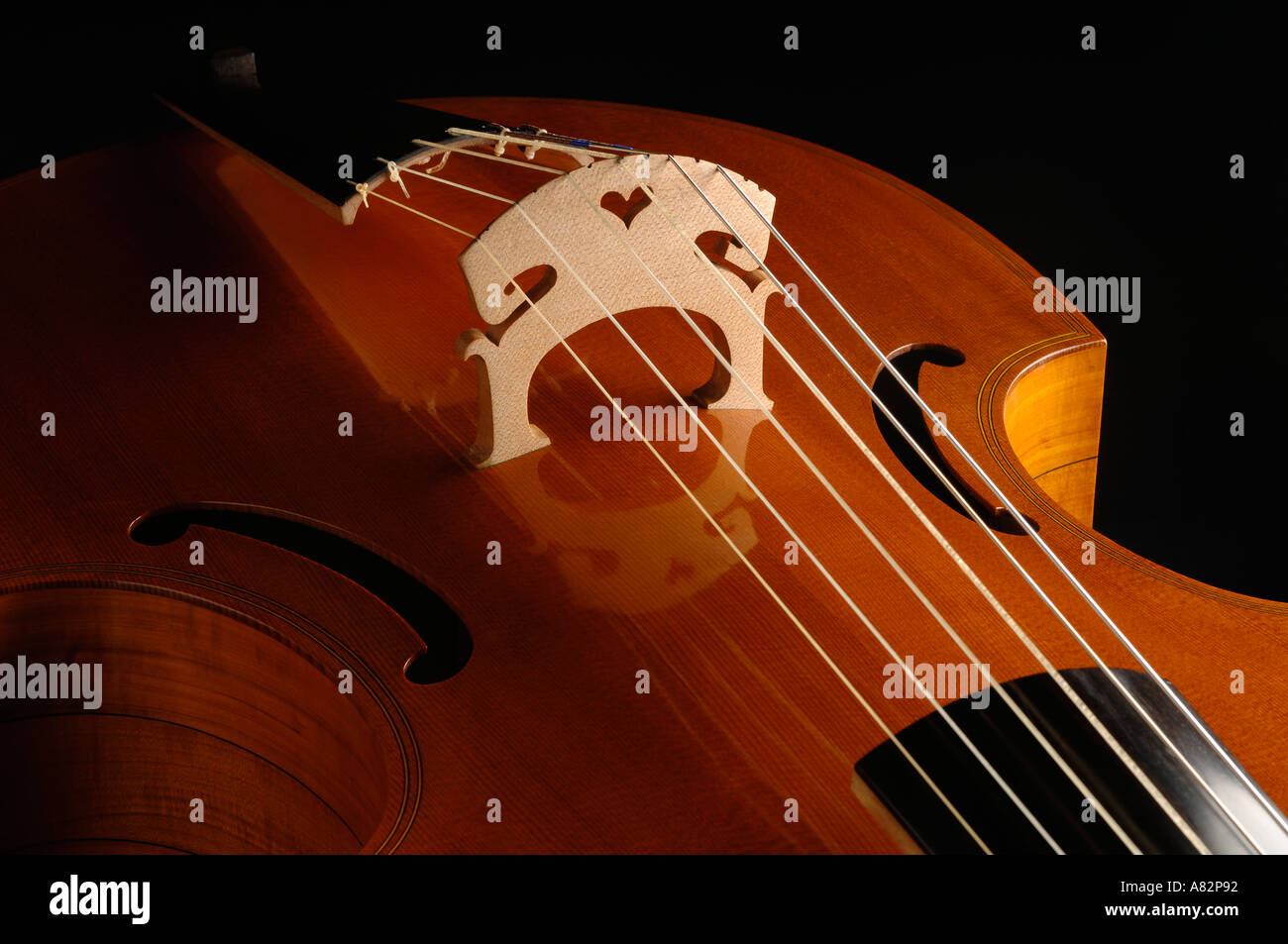 Viol instrument hi-res stock photography and images - Alamy