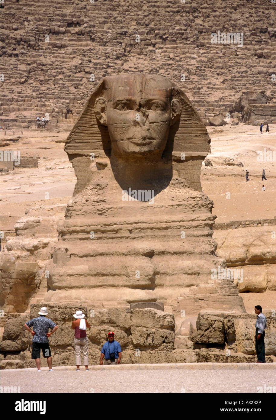 Tourists on front of Sphinx Egypt Stock Photo - Alamy