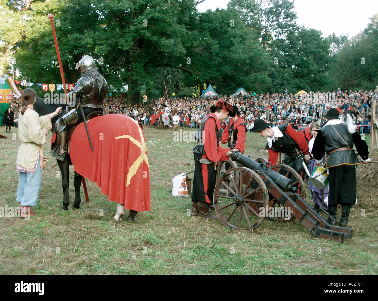 Knights tournament horse hi-res stock photography and images - Alamy