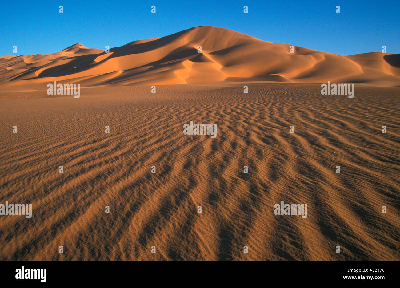 Sand dunes Ghat Libya North Africa Stock Photo - Alamy